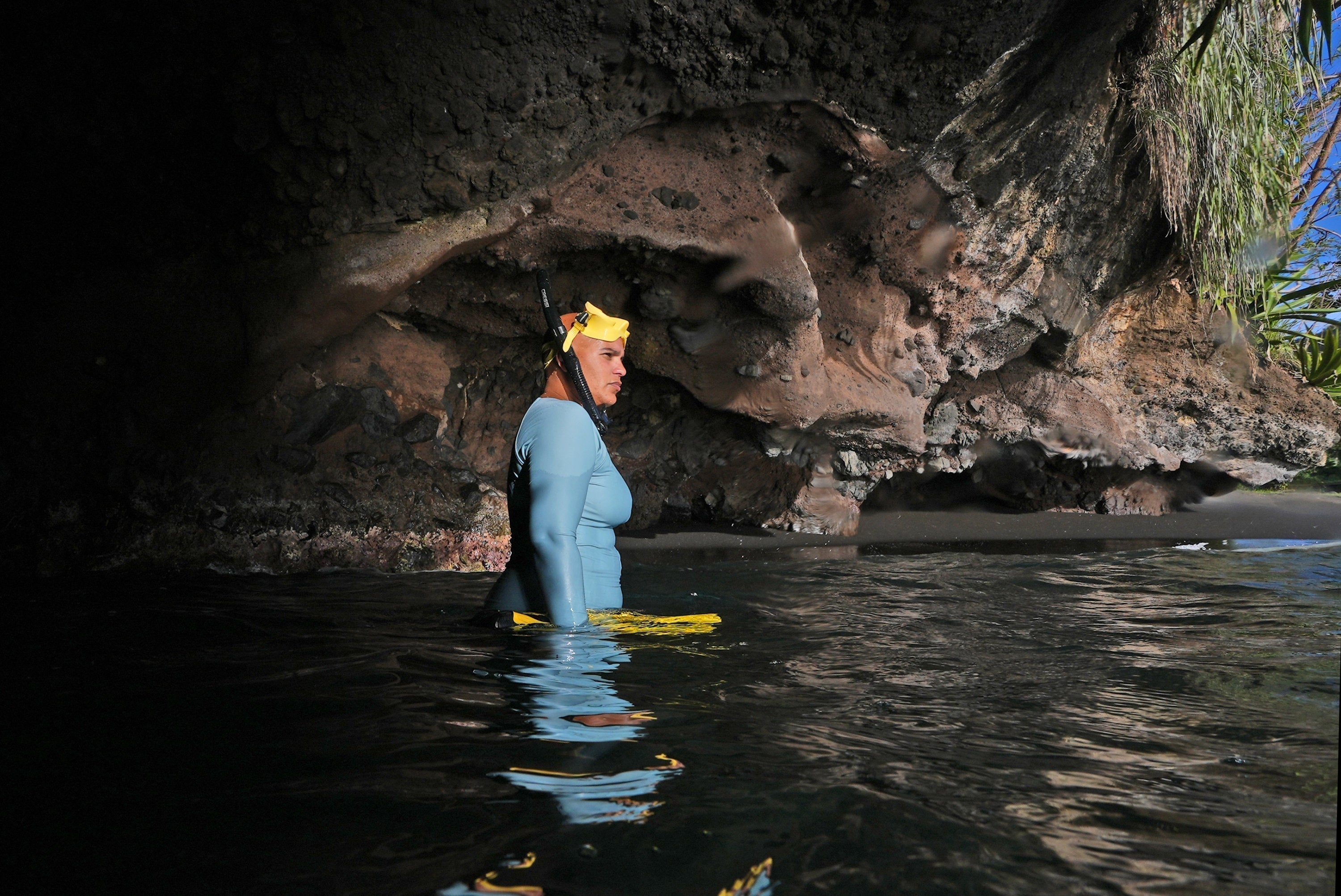 Ocean Explorer — Nadia Huggins – Oy surf